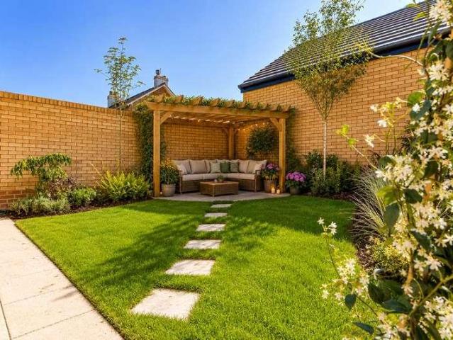4 bed house for sale