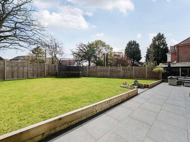 4 bed house for sale