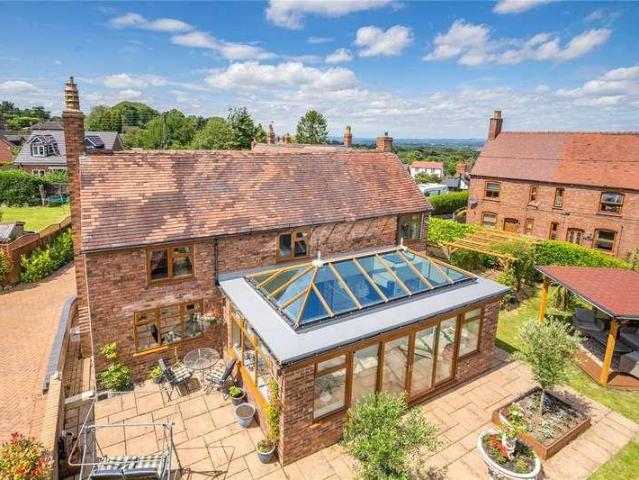 4 bed house for sale