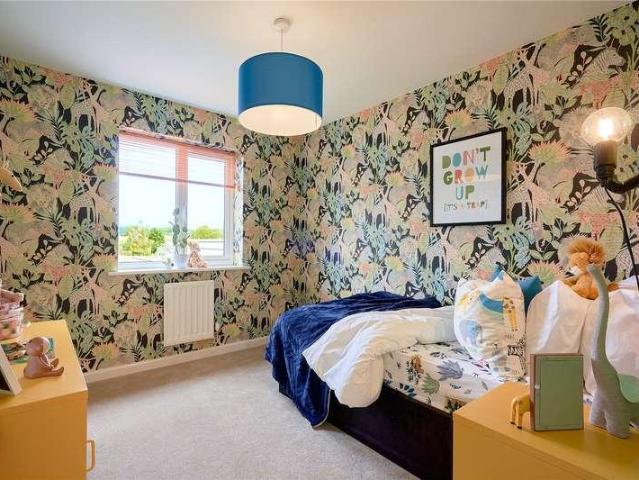 4 bed house for sale