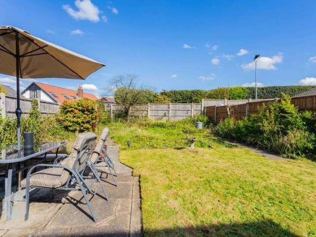 4 bed house for sale
