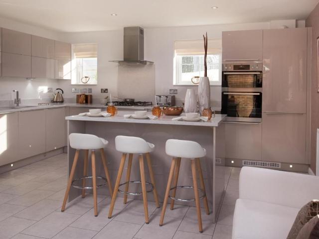 4 bed house for sale