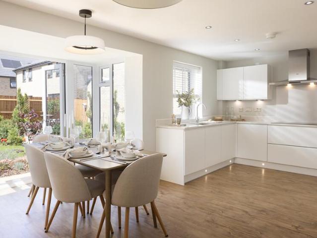 4 bed house for sale