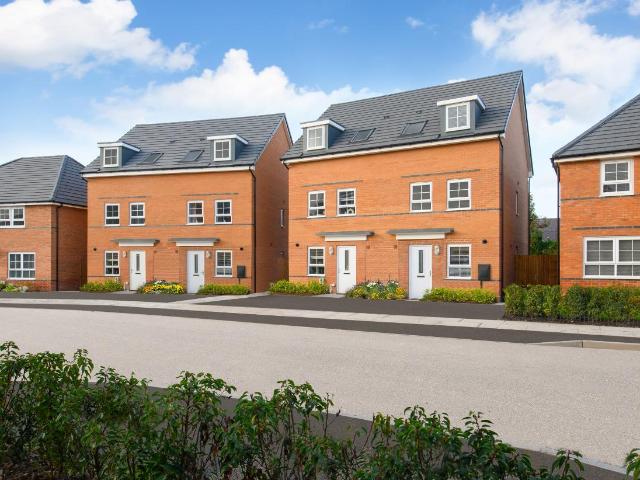 4 bed house for sale