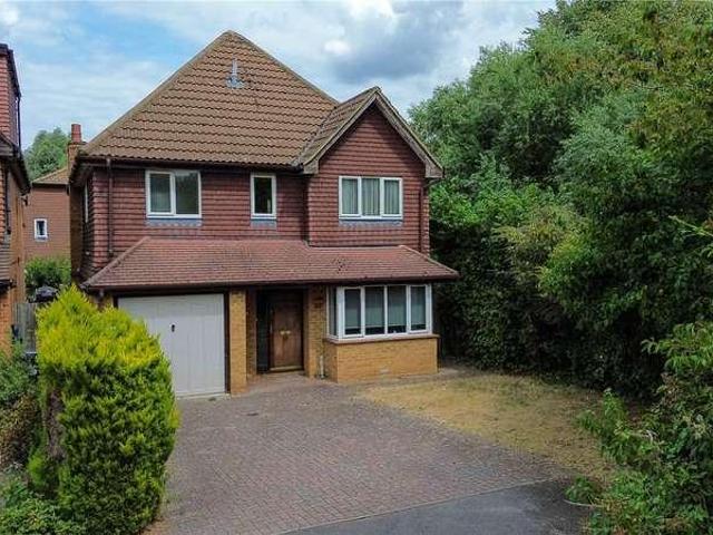 4 bed house for sale