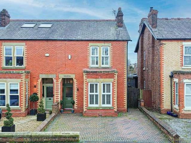 4 bed house for sale