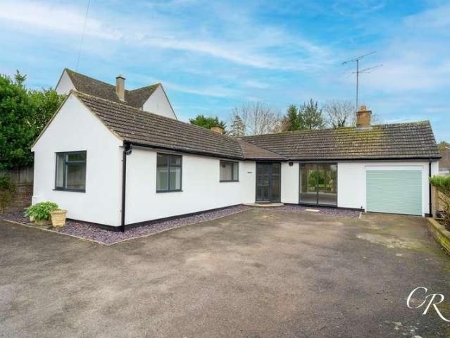 4 bed house for sale