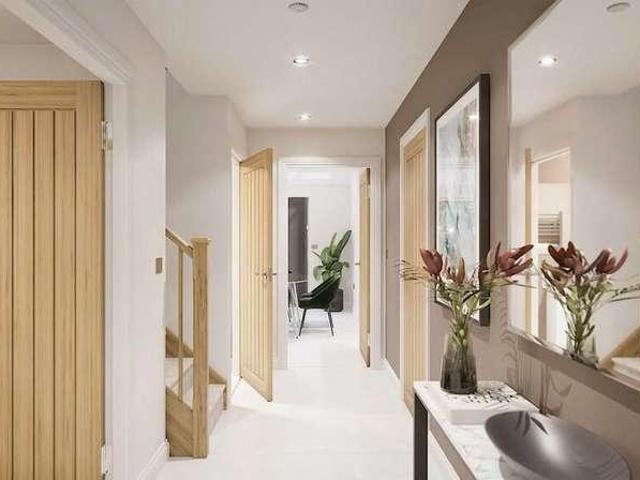 4 bed house for sale