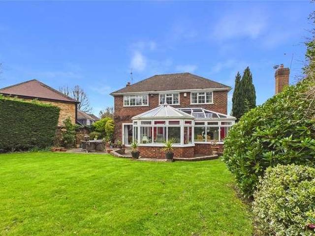 4 bed house for sale