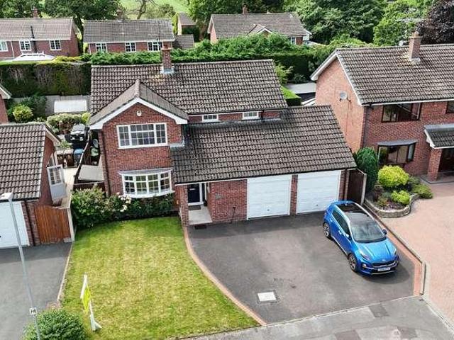 4 bed house for sale