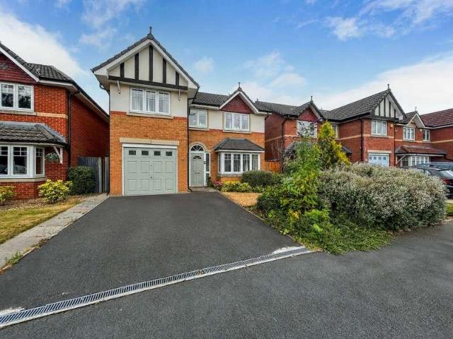 4 bed house for sale