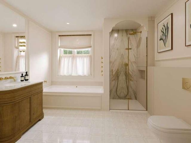 4 bed house for sale