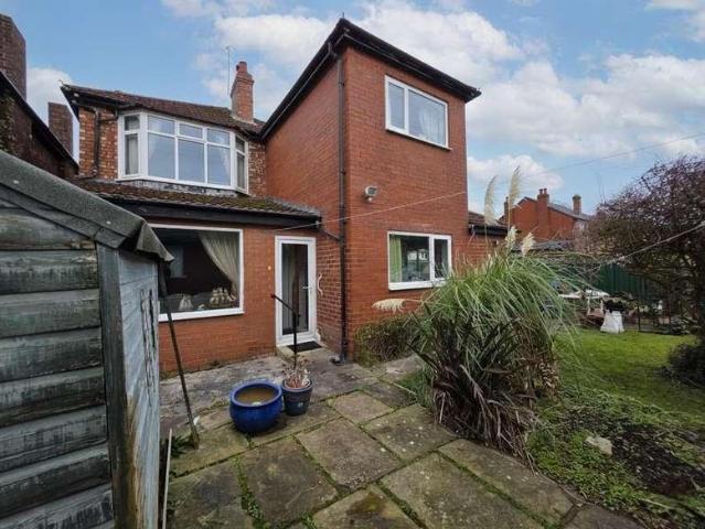 4 bed house for sale