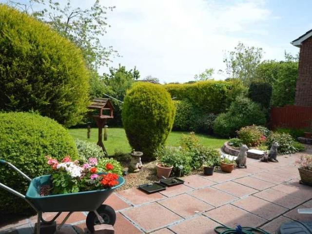 4 bed house for sale