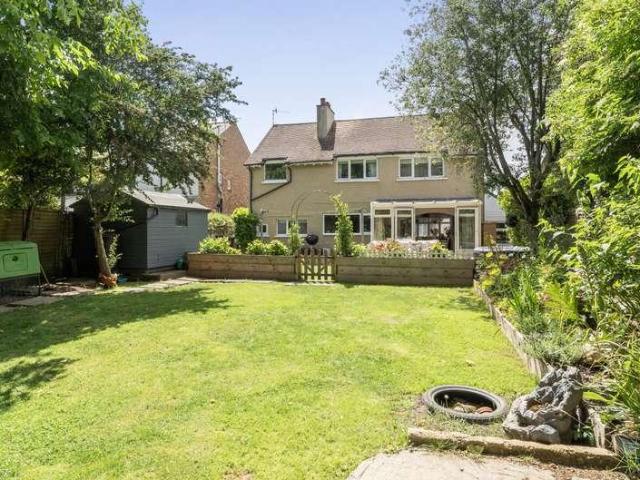 4 bed house for sale