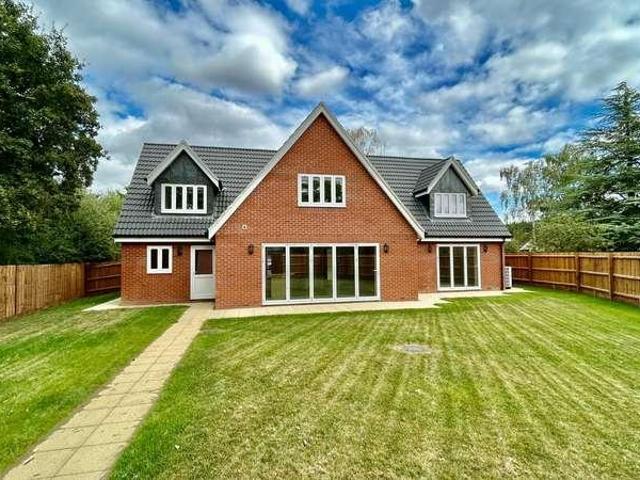 4 bed house for sale