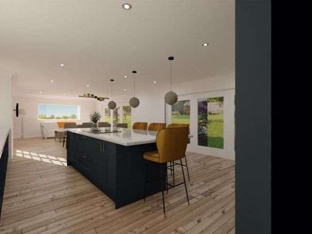 4 bed house for sale
