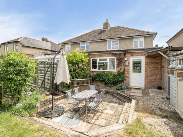 4 bed house for sale
