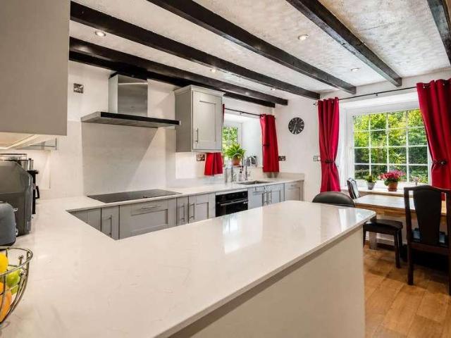 4 bed house for sale