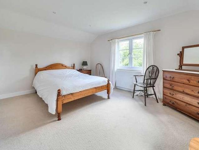 4 bed house for sale