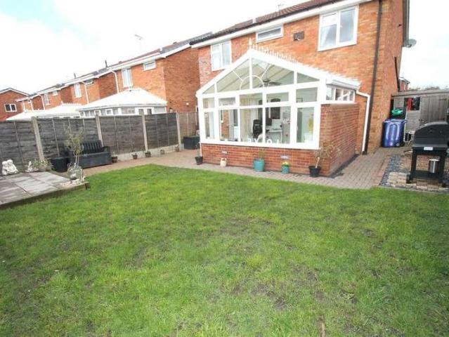 4 bed house for sale