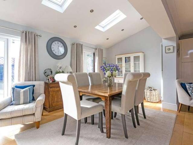 4 bed house for sale