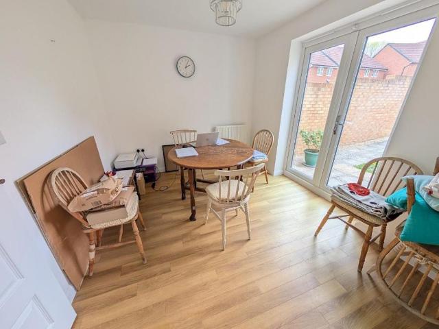 4 bed house for sale