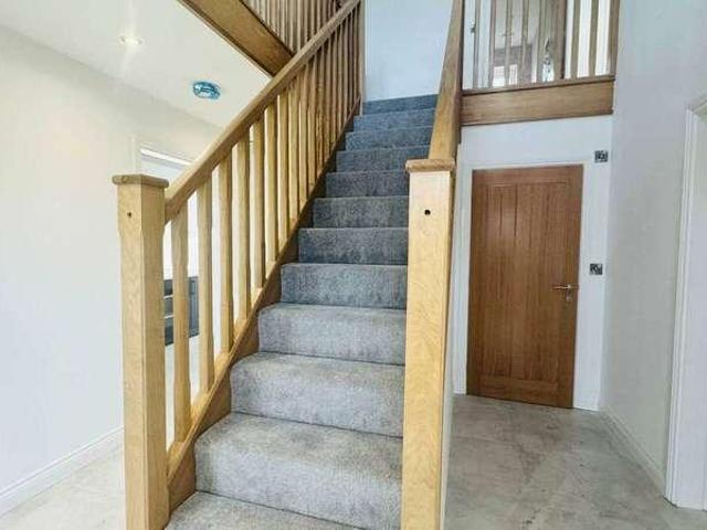 4 bed house for sale