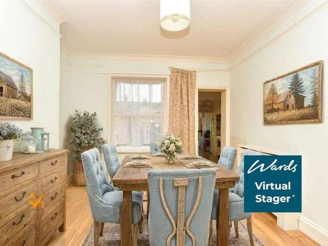 4 bed house for sale