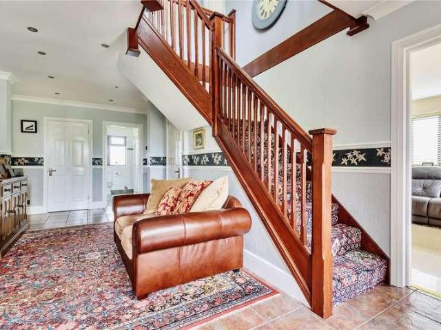 4 bed house for sale
