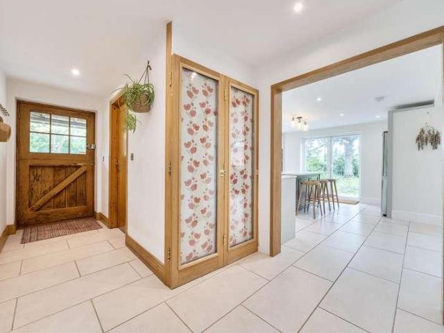 4 bed house for sale