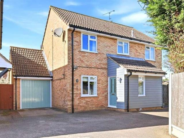 4 bed house for sale