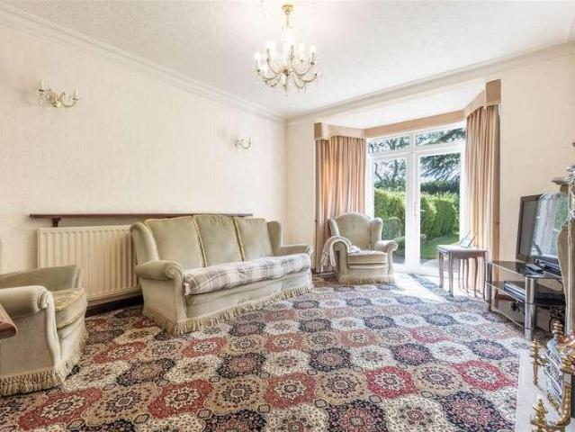 4 bed house for sale