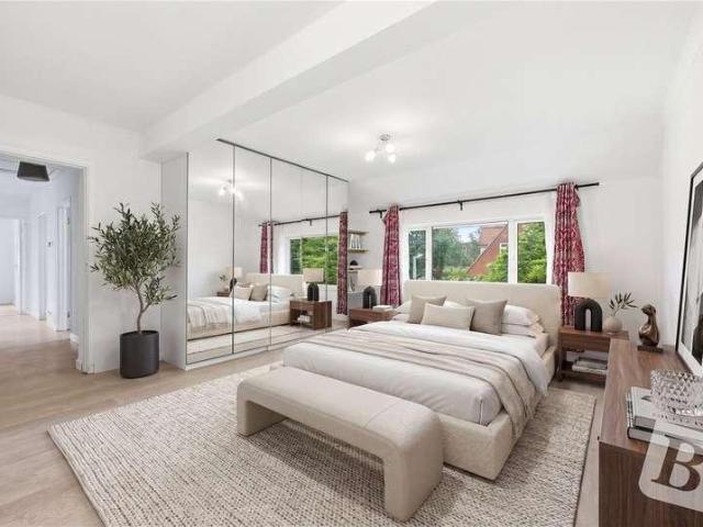 4 bed house for sale