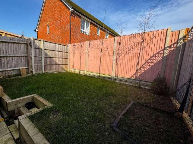 4 bed house for sale