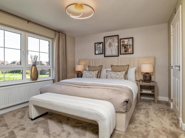4 bed house for sale
