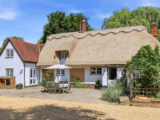 4 bed house for sale