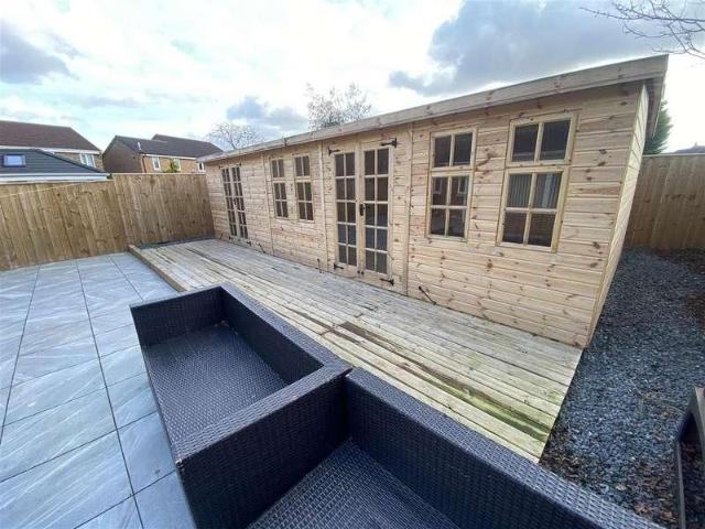 4 bed house for sale