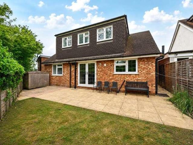 4 bed house for sale