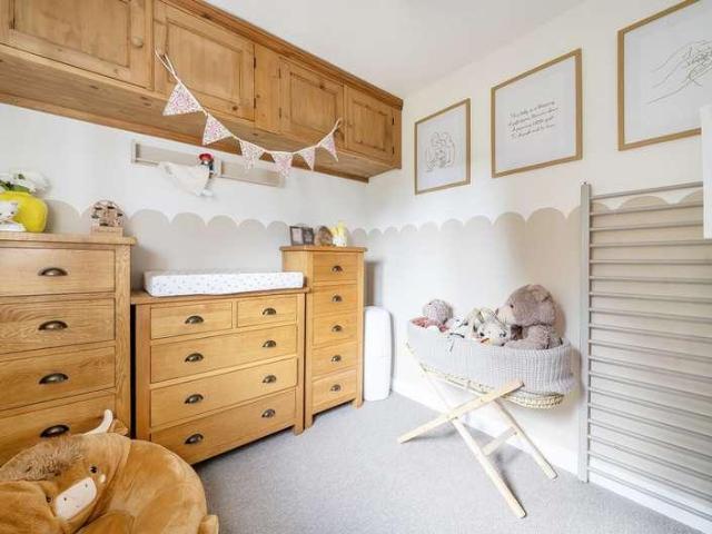 4 bed house for sale
