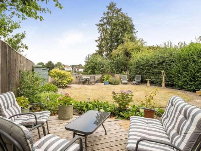 4 bed house for sale