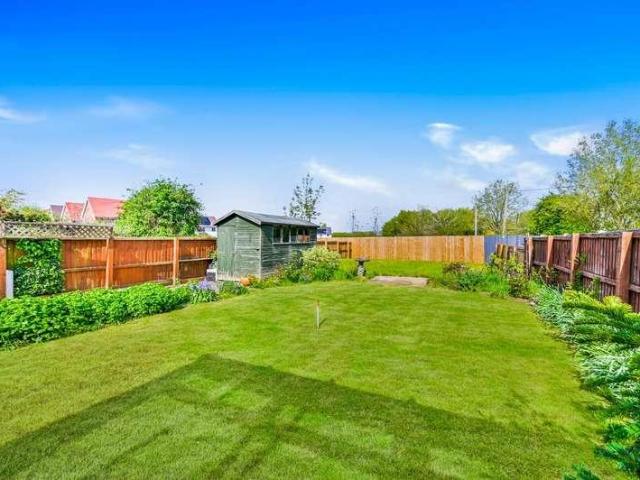 4 bed house for sale