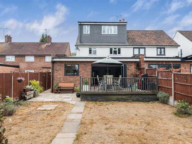 4 bed house for sale