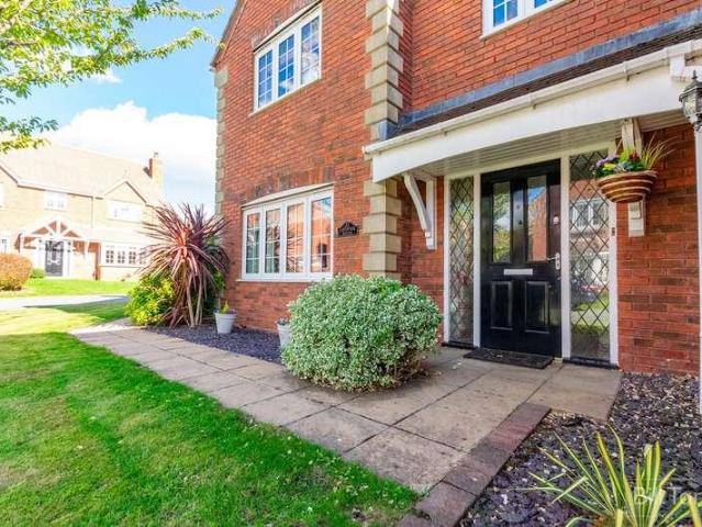 4 bed house for sale