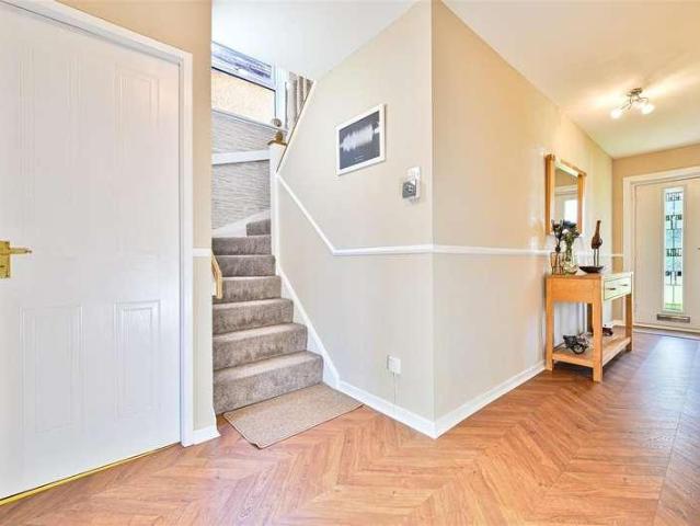 4 bed house for sale
