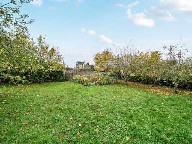 3 bed house for sale