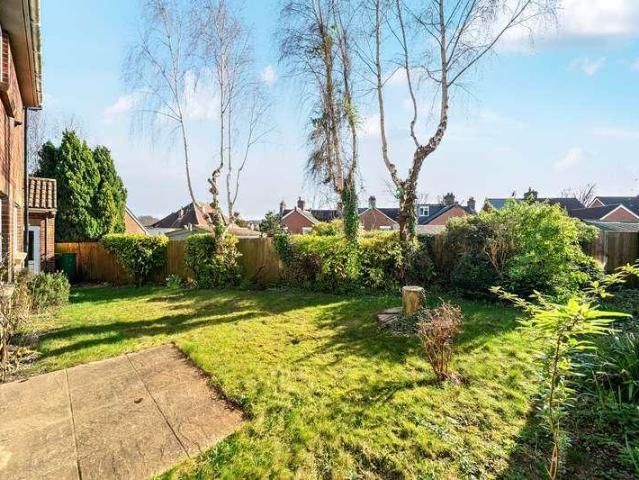 4 bed house for sale