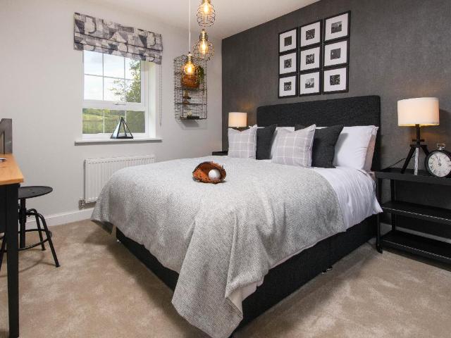 4 bed house for sale