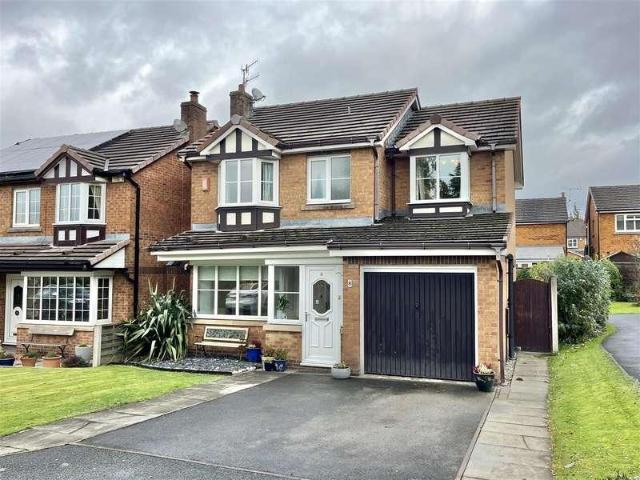4 bed house for sale