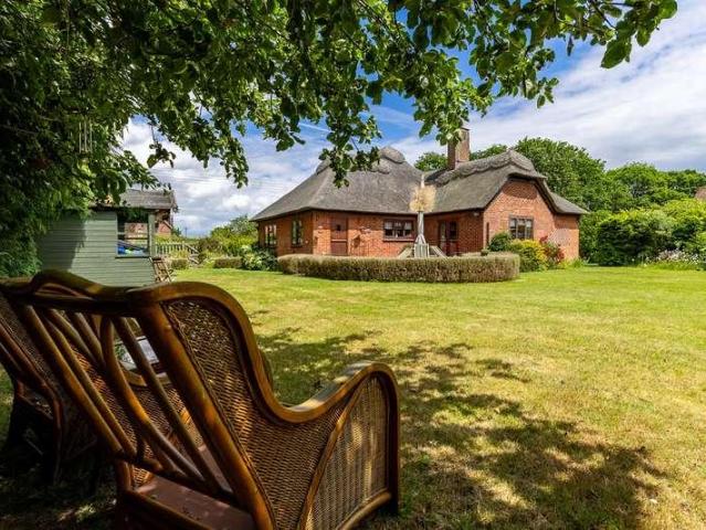 4 bed house for sale